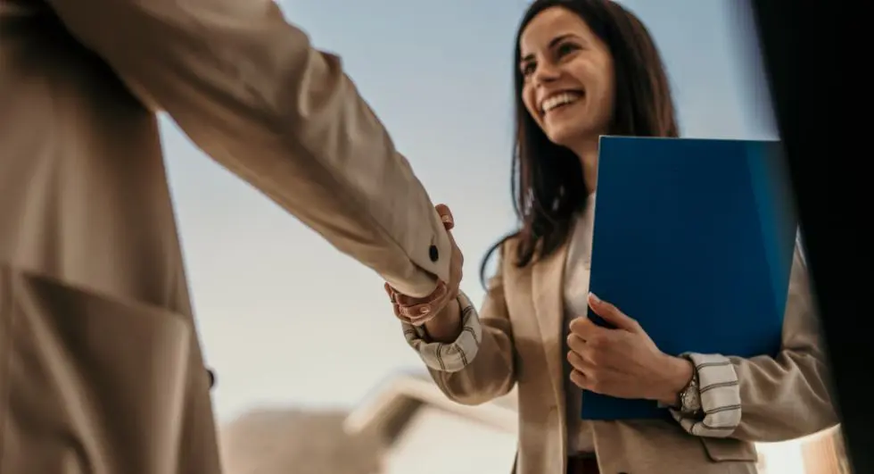 Why You Should Hire a Local Lawyer